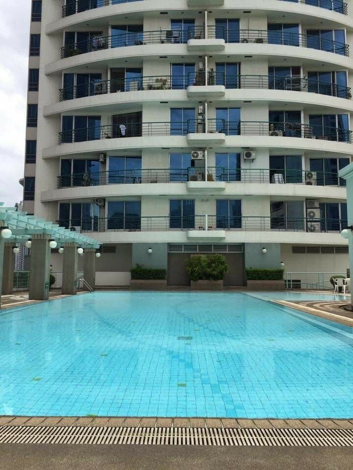2 Bedroom Condo for rent at Sathorn House | Dot Property